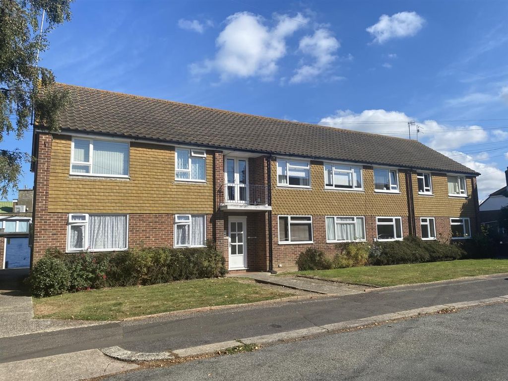 1 bed flat for sale in Pavilion Road, Broadwater, Worthing BN14, £ ...