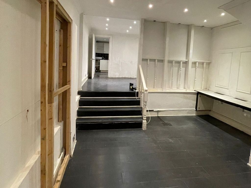 Retail premises to let in Loampit Vale, London SE13, £16,500 pa - Zoopla