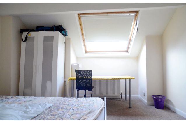 Room to rent in Westmoreland Street, Sheffield S6, £488 pcm - Zoopla