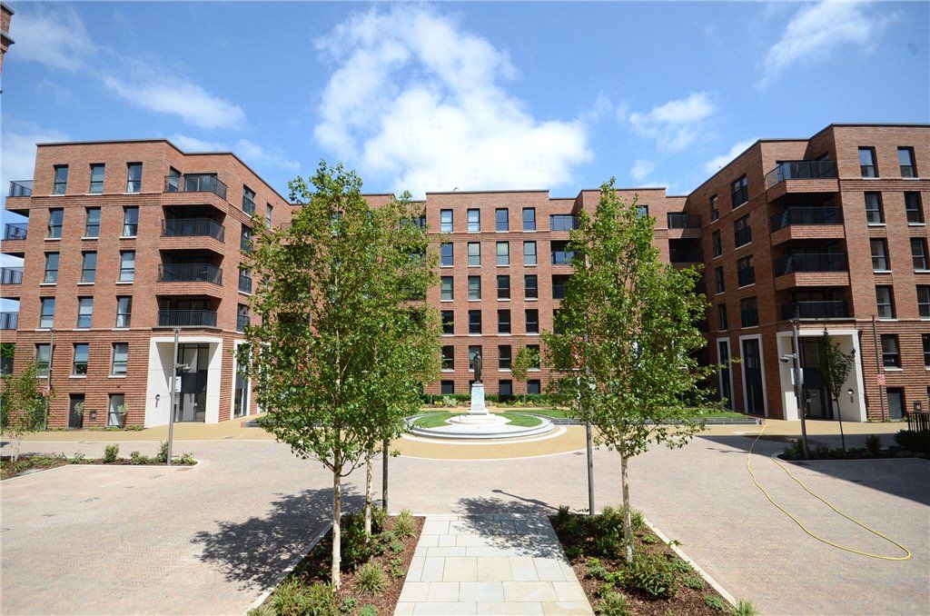 New home, 2 bed flat for sale in The Warehouse, Memorial Avenue, Slough ...