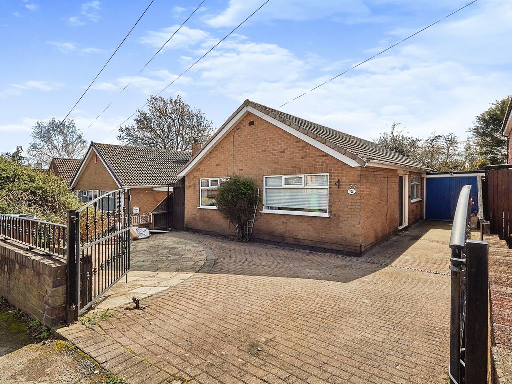 3 bed detached bungalow for sale in Trowell Road, Wollaton, Nottingham ...