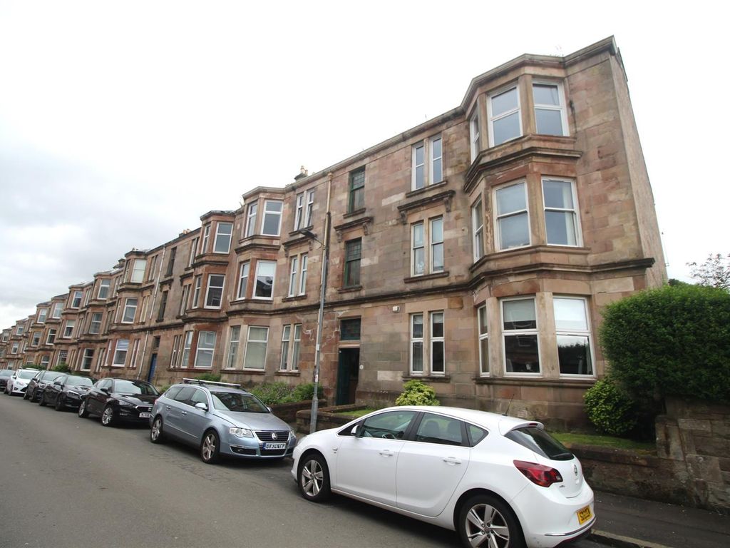 3 bed flat for sale in Binnie Street, Gourock PA19, £150,000 - Zoopla