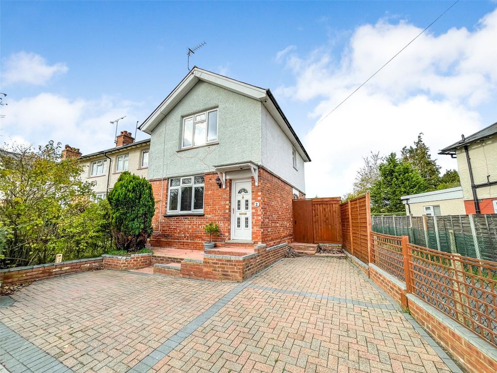 2 Bed End Terrace House For Sale In Allden Avenue Aldershot Hampshire