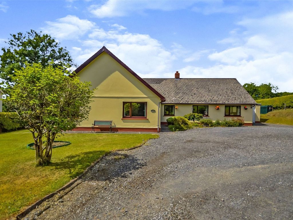 5 bed bungalow for sale in Llanfallteg, Whitland SA34 - Zoopla