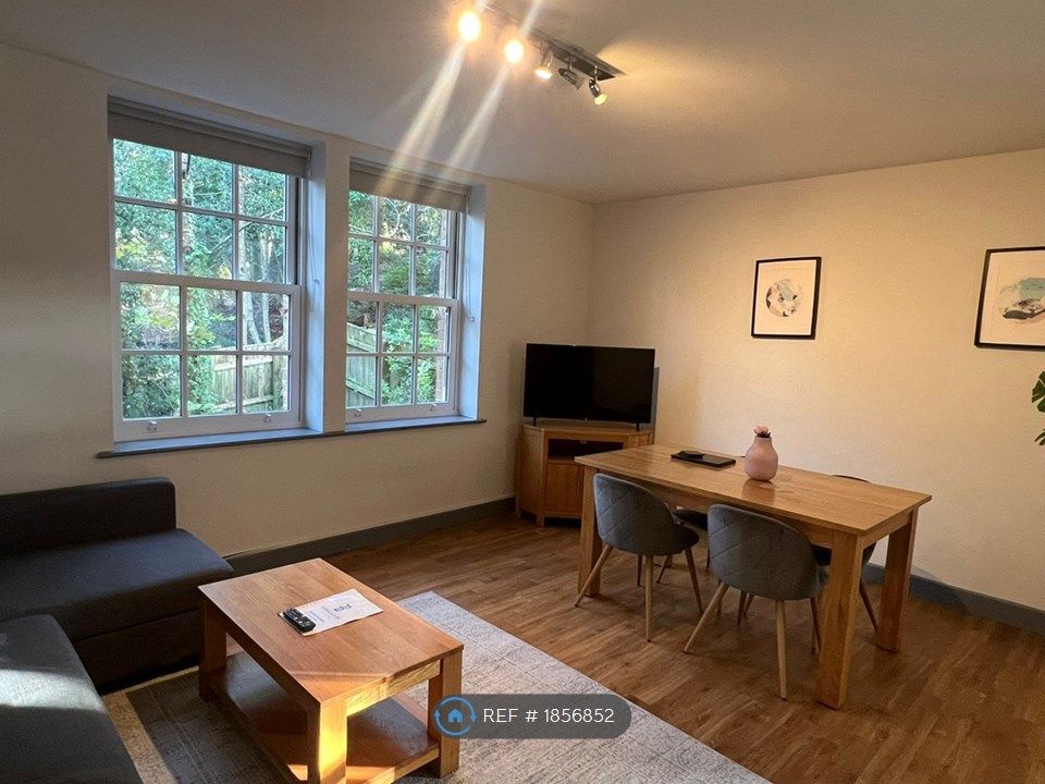 2 bed flat to rent in Exchange Building, Bournemouth BH1, £1,100 pcm ...