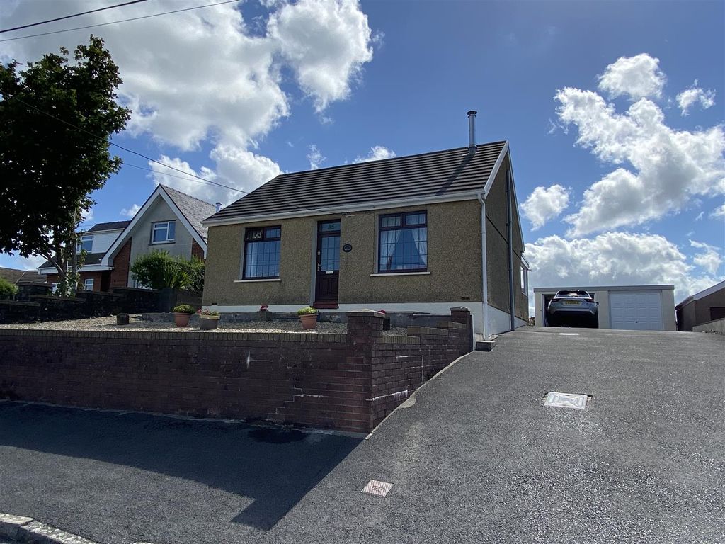 2 bed bungalow for sale in Lletty Road, Upper Tumble, Llanelli SA14 ...