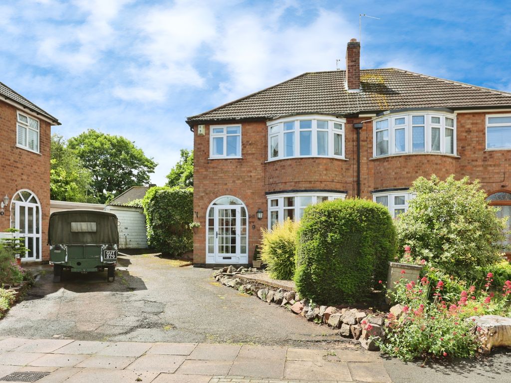 3 bed semi-detached house for sale in Logan Avenue, Leicester ...