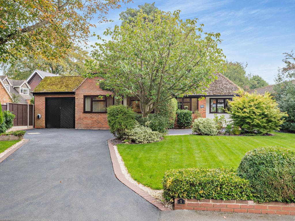 4 Bed Detached House For Sale In Court Drive Shenstone Lichfield