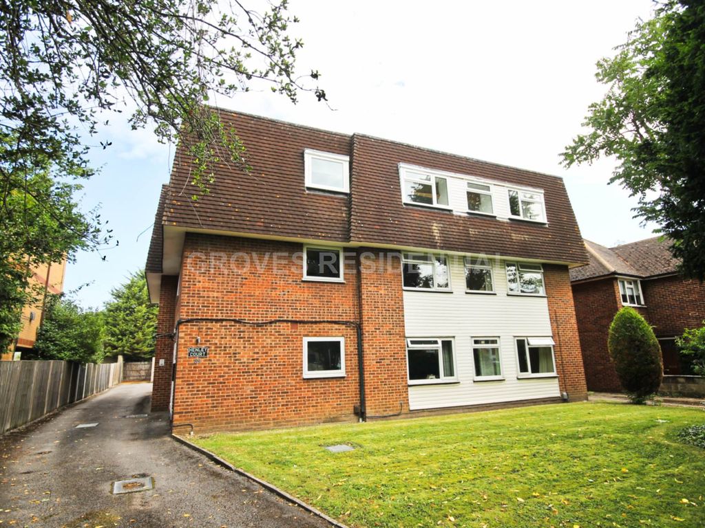 1 bed flat to rent in Chestnut Grove, New Malden KT3, £1,475 pcm - Zoopla