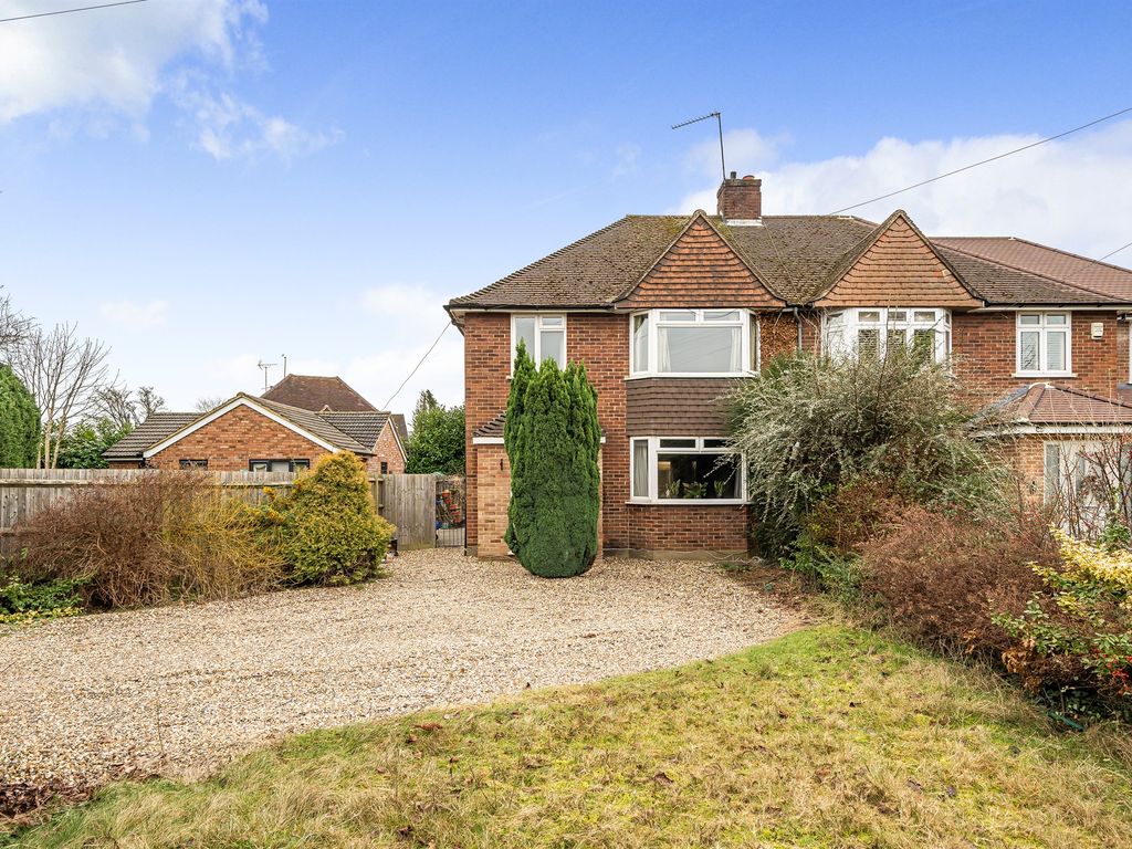 3 Bed Semi Detached House For Sale In Allenby Road Maidenhead Sl6 £