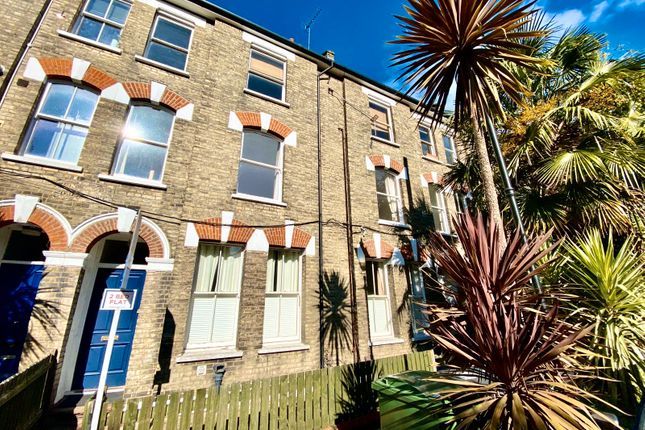 1 bed flat to rent in Bonnington Square, Vauxhall SW8, £1,700 pcm - Zoopla