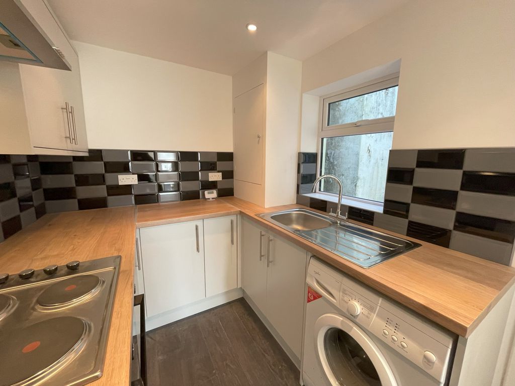 3 bed terraced house to rent in Terrace Road, Swansea SA1, £1,250 pcm ...