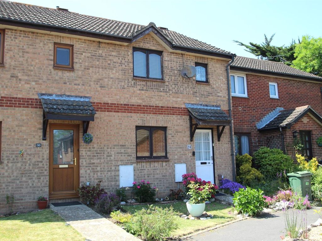 2 Bed Terraced House For Sale In Downsview Gardens Wootton Bridge