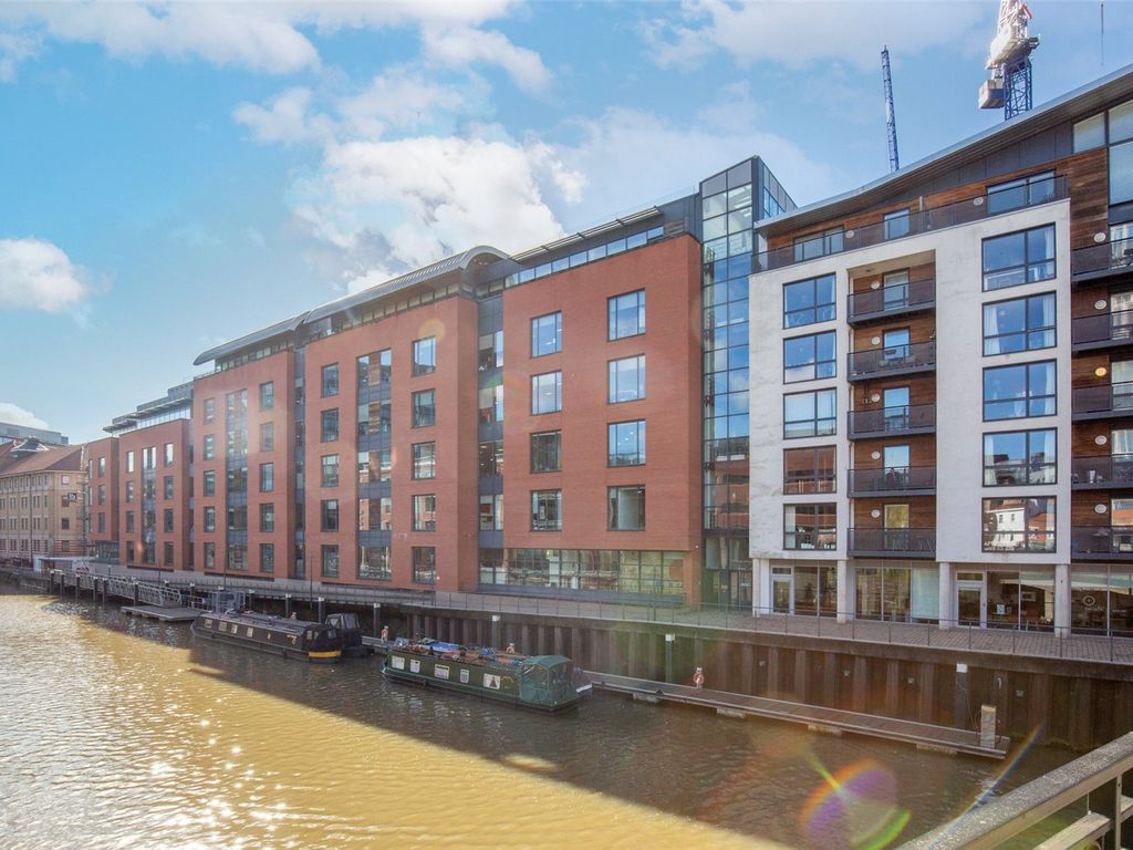 1 bed flat for sale in Templebridge Apartments, Temple Back, Bristol ...