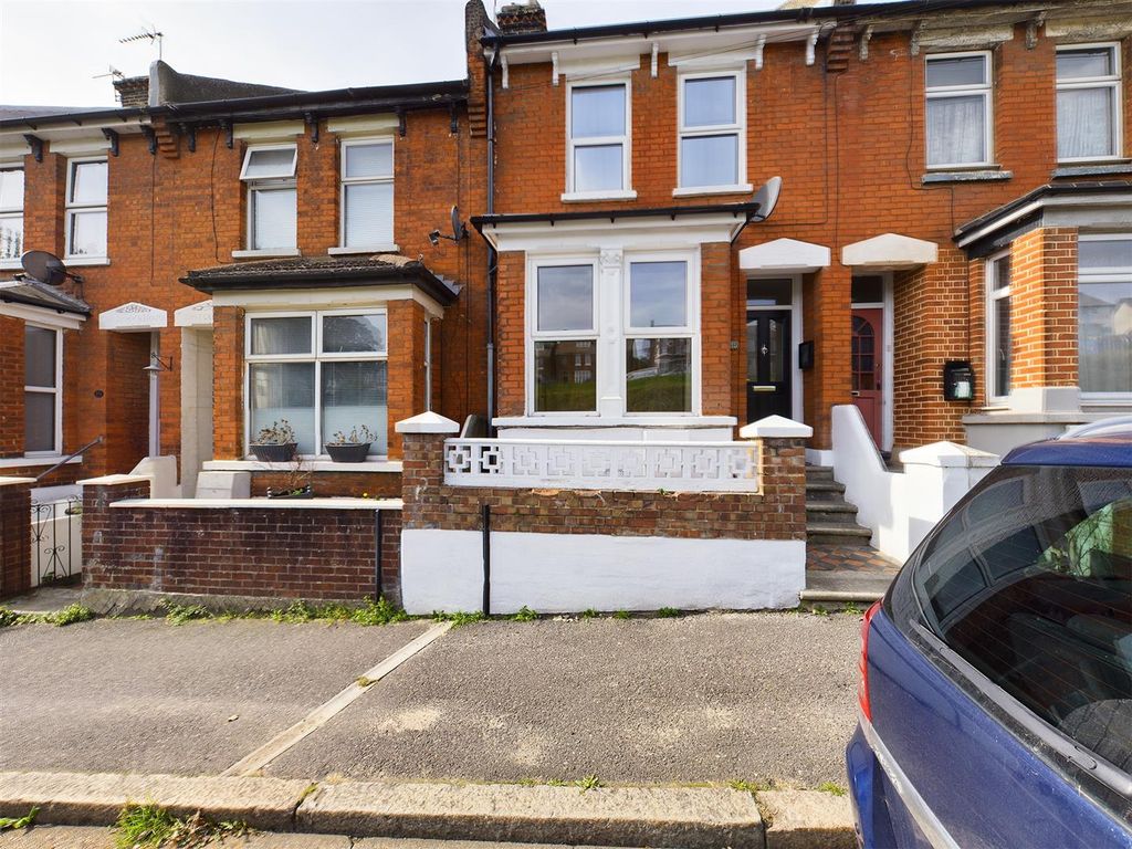 3 Bed Terraced House For Sale In Cliffe Road Strood Rochester Me2