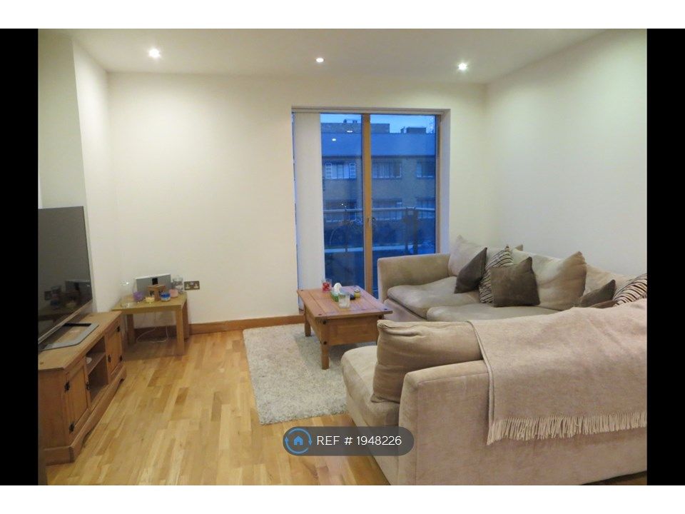 2 bed flat to rent in Frances Wharf, London E14, £2,000 pcm - Zoopla