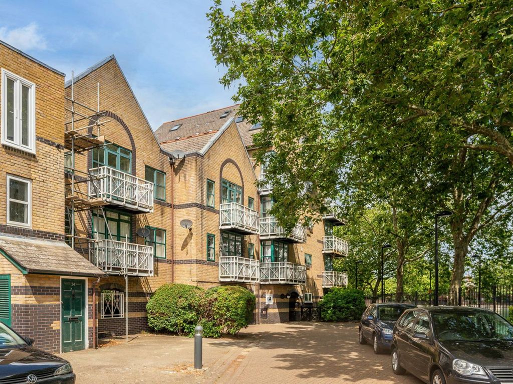 2 bed flat for sale in Eleanor Close, Canada Water, London SE16, £ ...