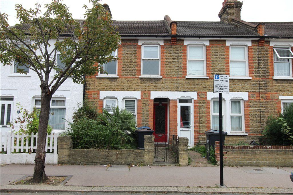 2 Bed Terraced House To Rent In Exeter Road Croydon Cr0 £1 600 Pcm