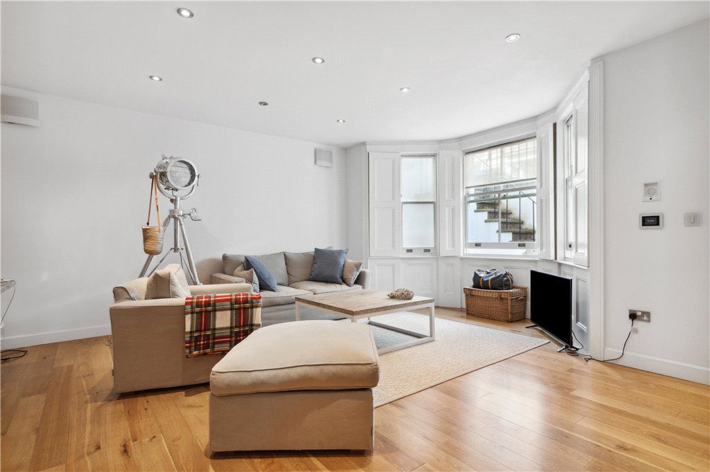 2 bed flat to rent in Nevern Place, Earls Court, London SW5 - Zoopla