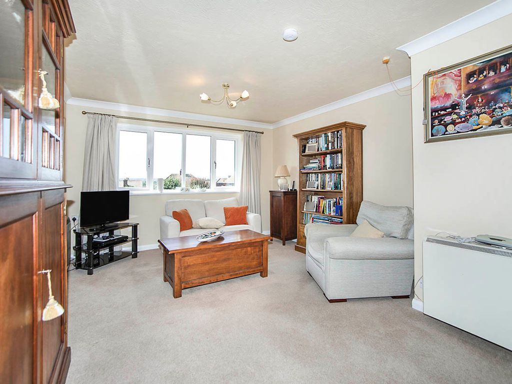 2 bed flat for sale in Flack Gardens, Hoo, Rochester, Kent ME3 - Zoopla