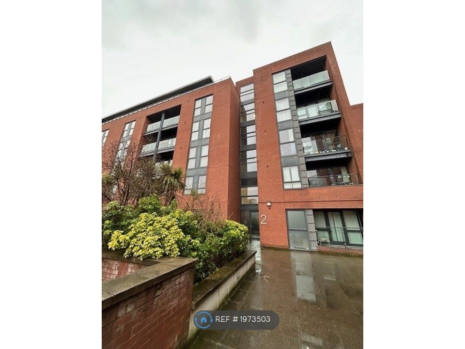 2 bed flat to rent in Quebec Building, Salford M3, £1,200 pcm - Zoopla