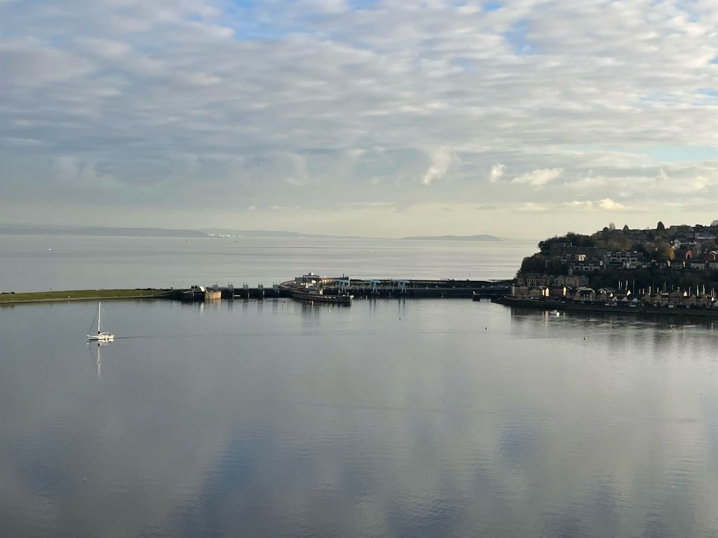 2 bed flat for sale in Ferry Court, Cardiff CF11 - Zoopla