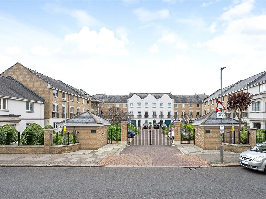 1 bed flat for sale in Pavilion Square, London SW17, £480,000 - Zoopla