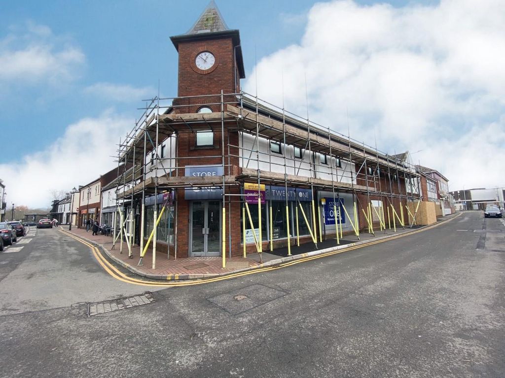 Retail premises to let in Wind Street, Neath SA11 - Zoopla