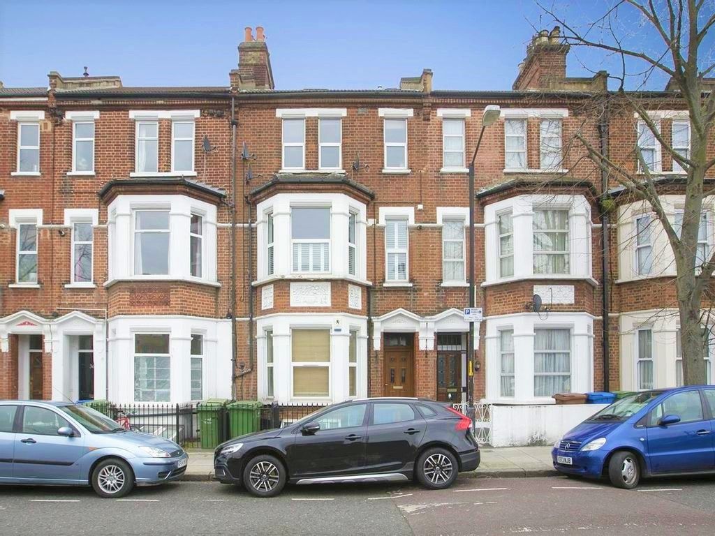 5 bed flat to rent in Valmar Road, London SE5 - Zoopla