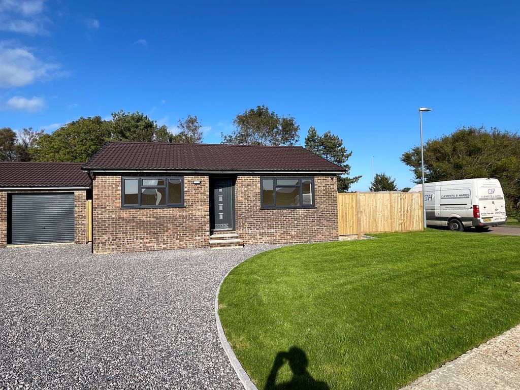 New home, 2 bed detached bungalow for sale in Sevenoaks Road ...