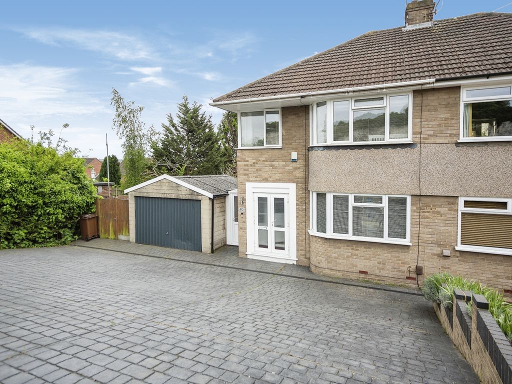 3 Bed Semi Detached House For Sale In Commissioners Road Strood