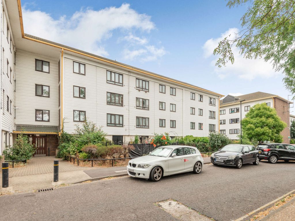 2 bed flat for sale in Summerwood Road, Isleworth TW7 - Zoopla
