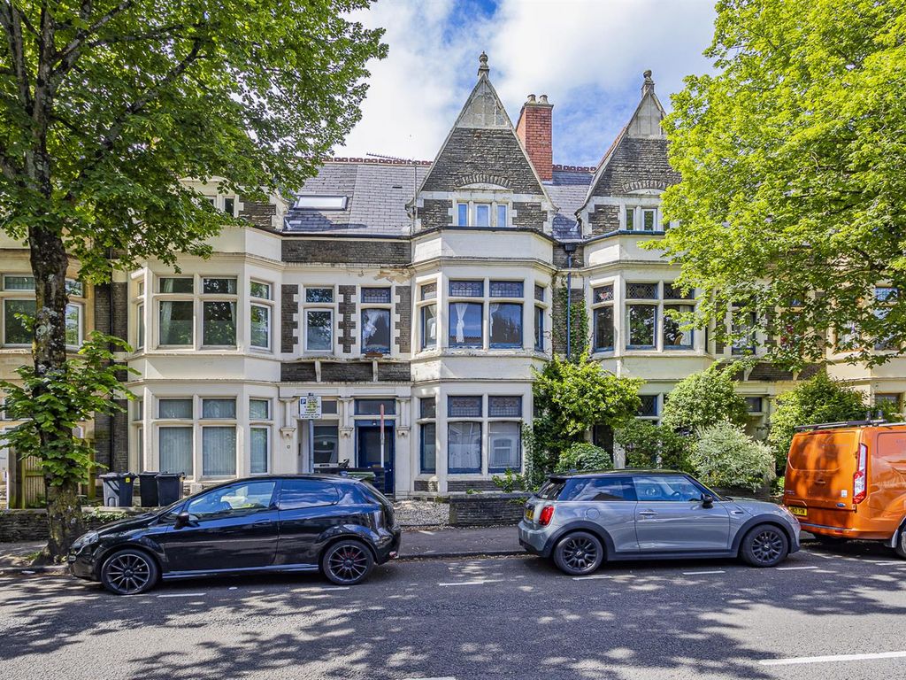 2 bed flat to rent in Marlborough Road, Roath, Cardiff CF23, £1,050 pcm ...