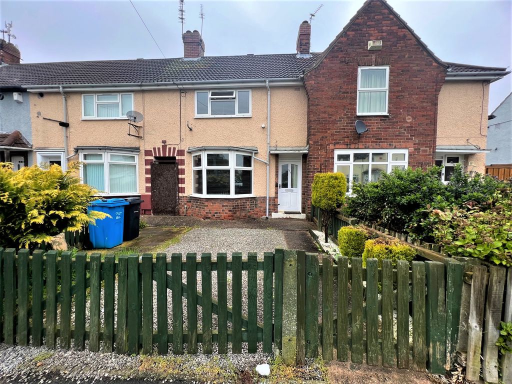 2 bed terraced house for sale in 5th Avenue HU6, Hull, - Zoopla