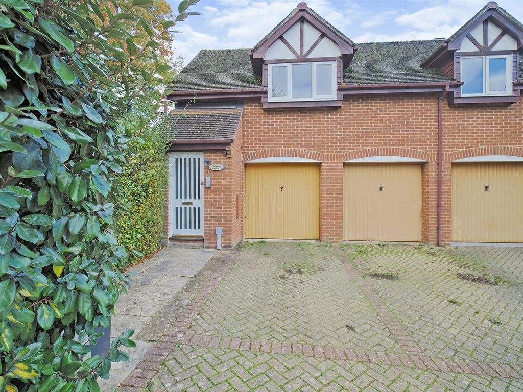 1 bed property for sale in Montgomery Gardens, Salisbury SP2 - Zoopla