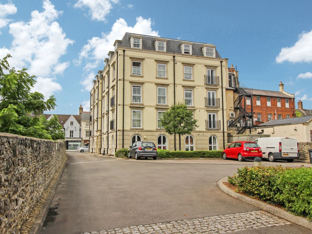 2 bed flat to rent in Horder Mews, Old Town, Swindon SN1 - Zoopla