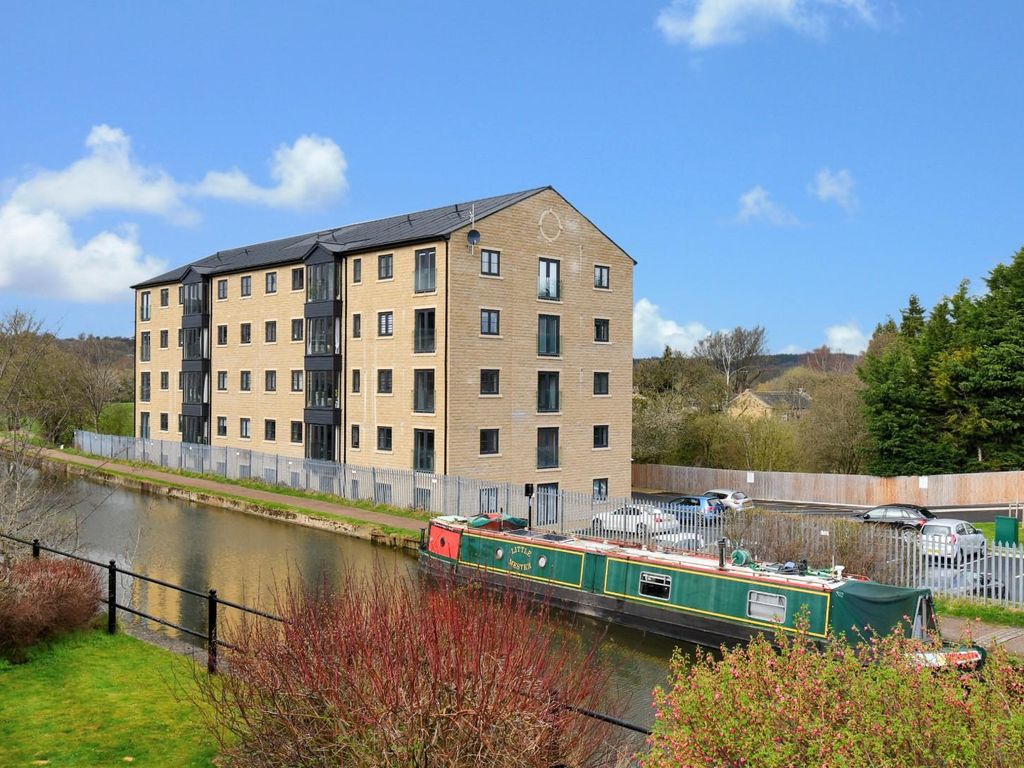2 bed flat for sale in Harrogate Road, Idle, Bradford BD10, £179,950 - Zoopla