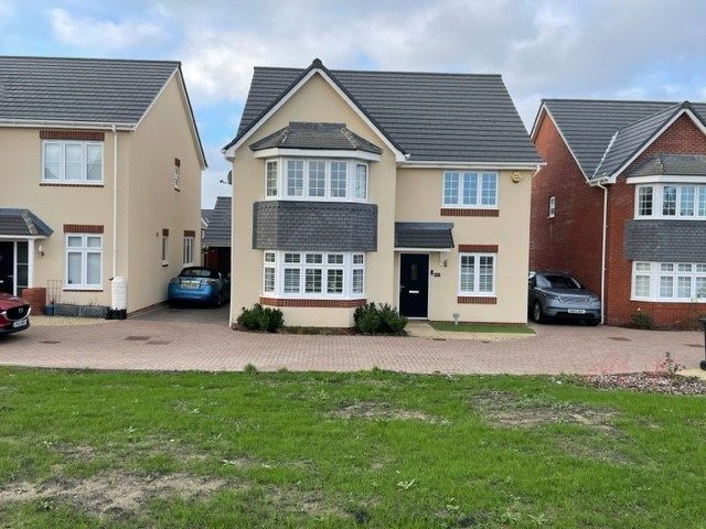 4 bed detached house to rent in Mary Shunn Way, Wantage OX12, £2,000 ...