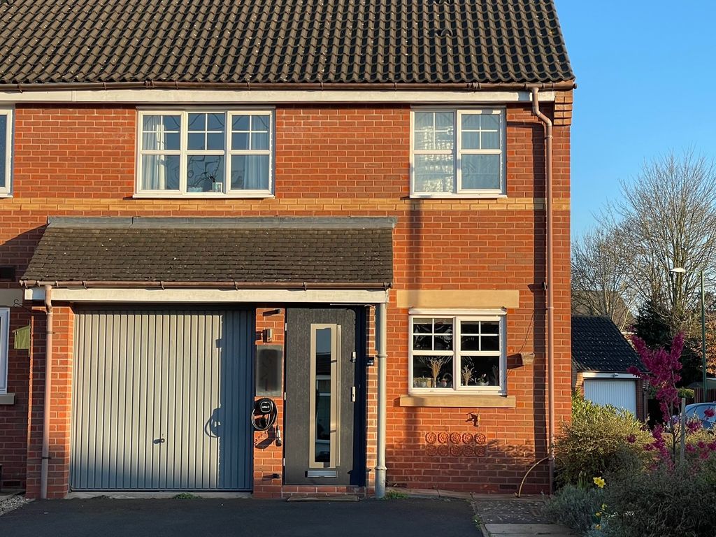 3 Bed Terraced House For Sale In Stanton Road Shirley Solihull B90