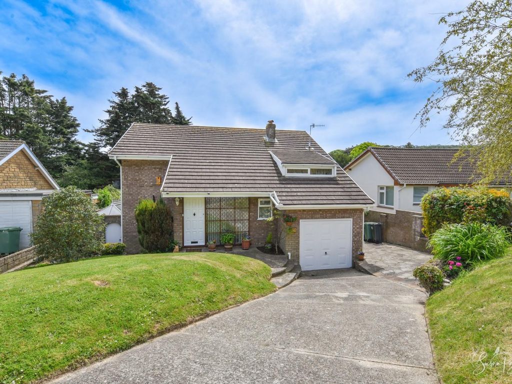 3 bed detached house for sale in Orchard Road, Shanklin PO37, £495,000 ...