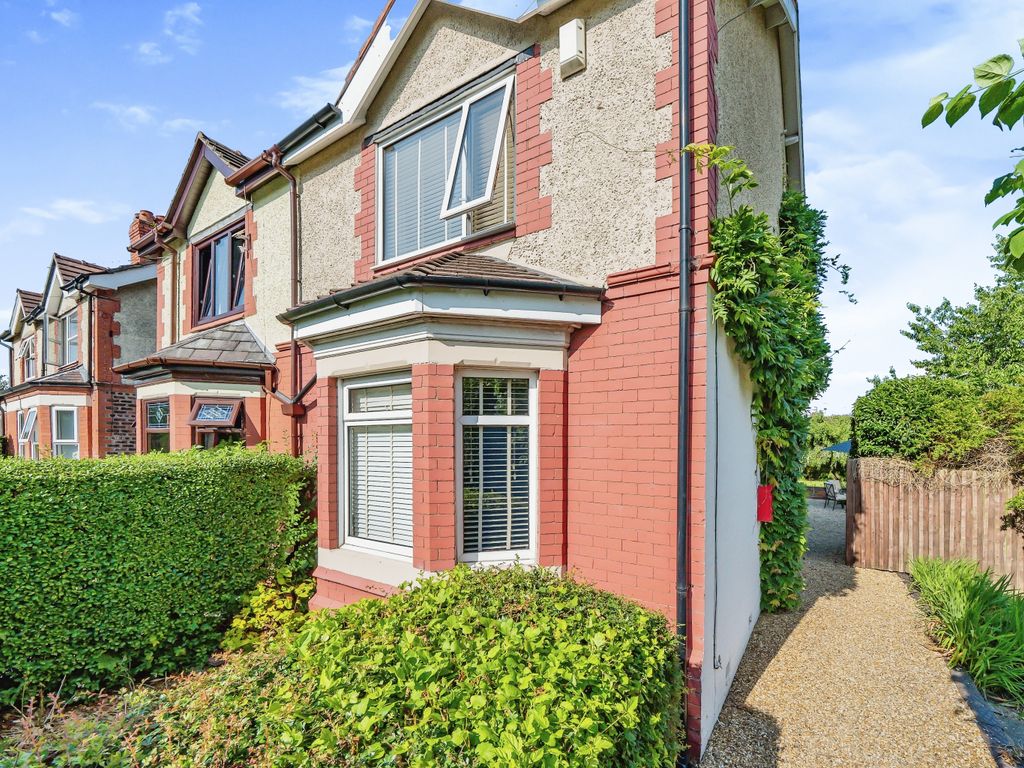 3 Bed Semi Detached House For Sale In Station Road North Fearnhead