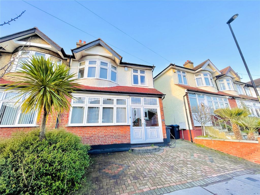 4 bed semi-detached house for sale in Waddon Park Avenue, Croydon ...