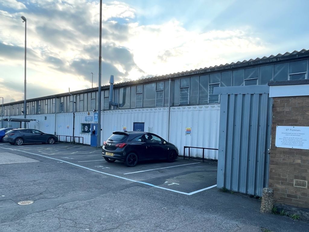 Industrial to let in Stadium Rise, Parker Drive, Leicester LE4, Non ...