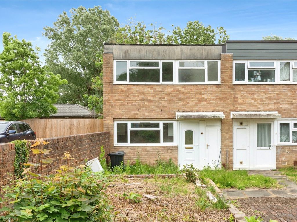 3 Bed End Terrace House For Sale In Langdale Close Bletchley Milton