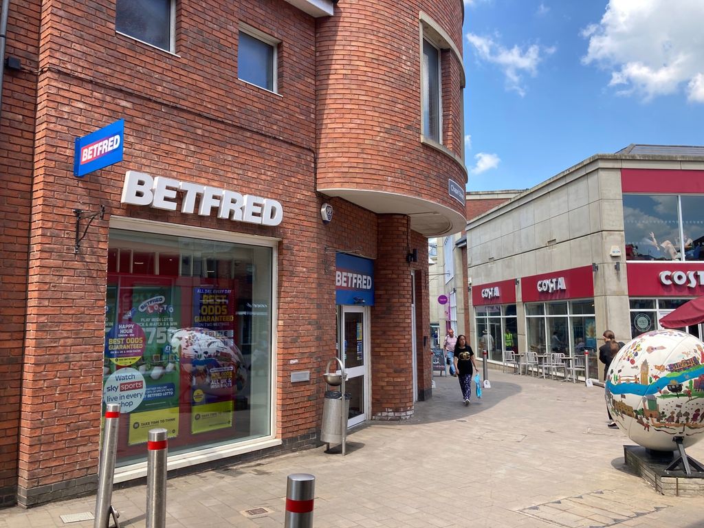 Retail premises to let in Unit 7, The Swan Centre, Chapel Street, Rugby ...