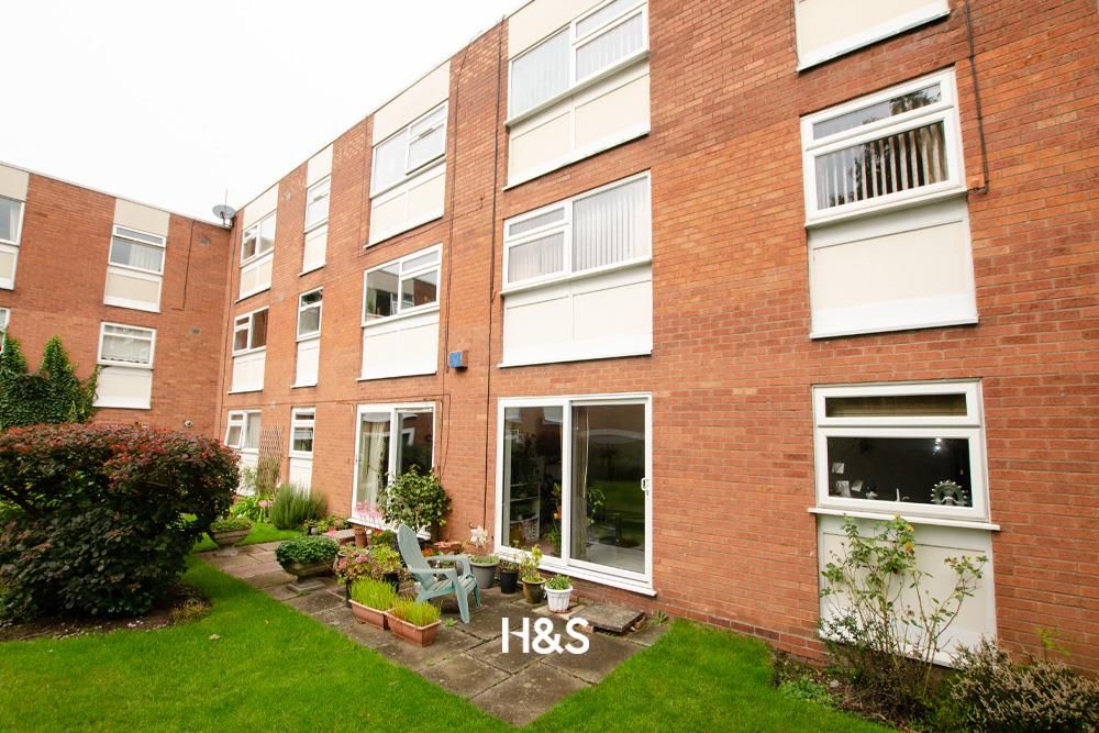 2 bed flat for sale in Touchwood Hall Close, Solihull B91, £225,000 ...