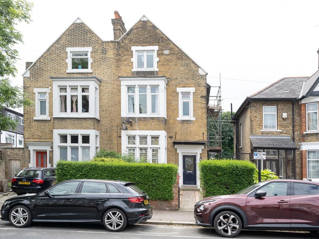 3 bed flat for sale in Vicarage Road, London E10, £650,000 - Zoopla