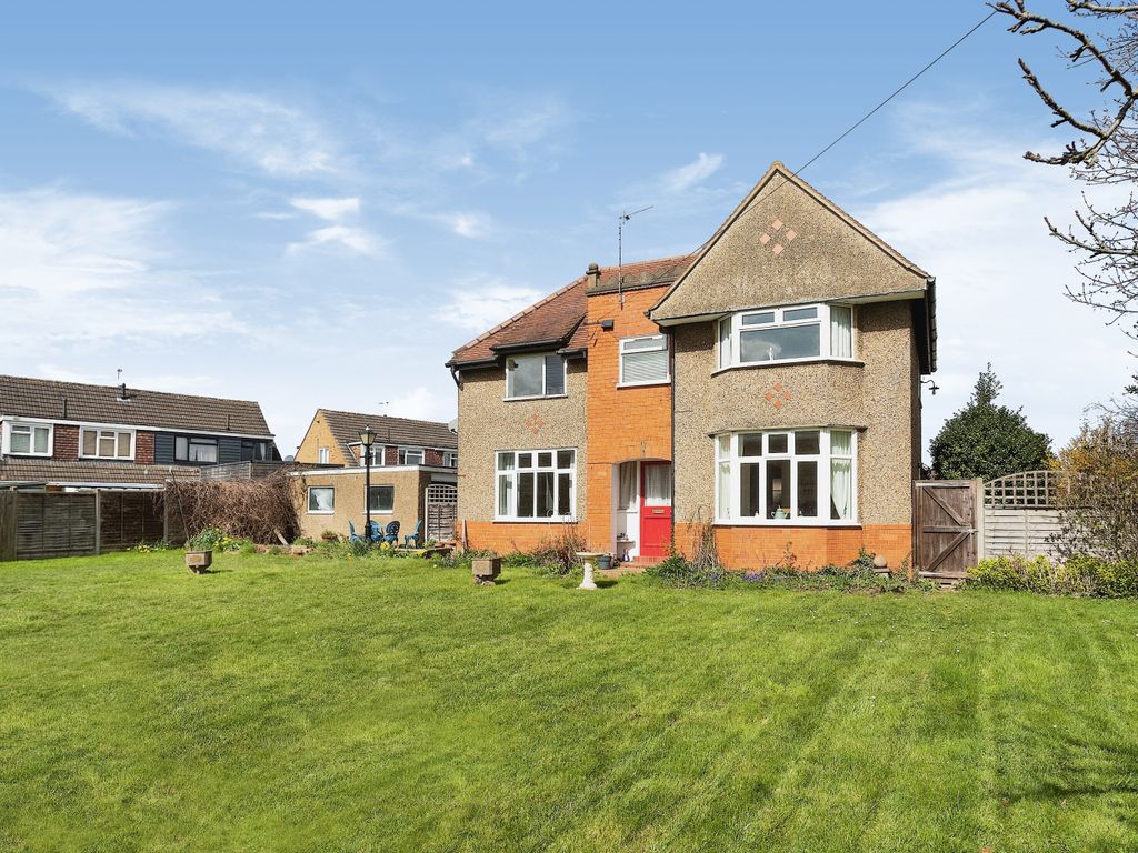 3 Bed Detached House For Sale In Rickley Lane Bletchley Milton Keynes