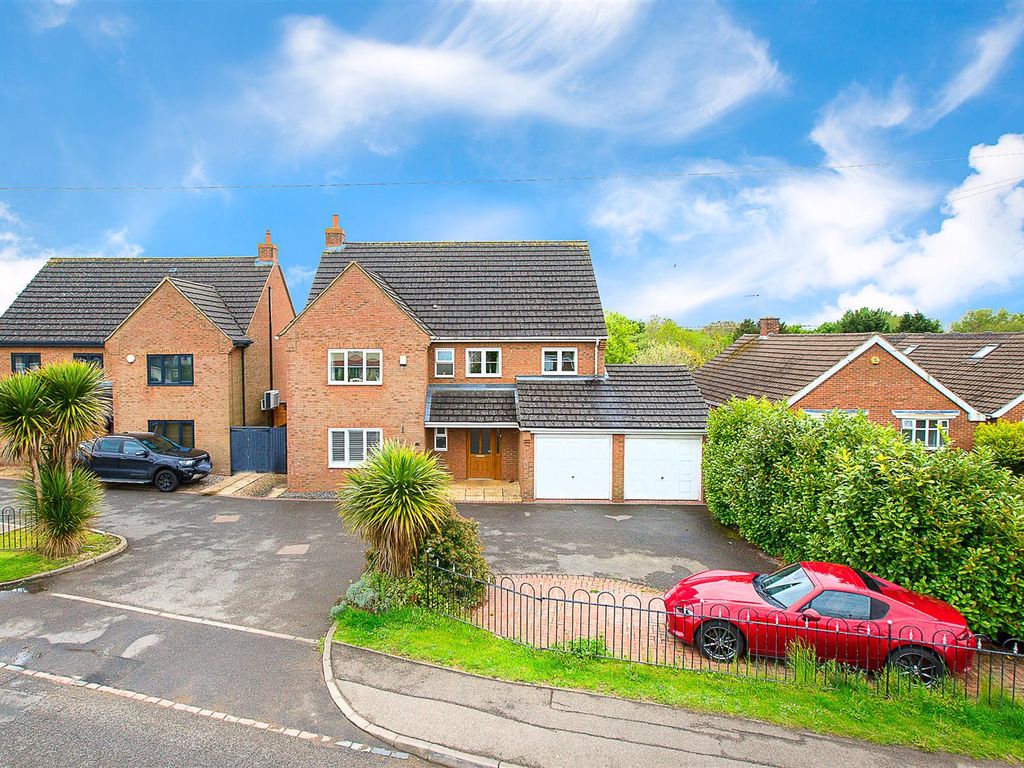 6 bed detached house for sale in Corby Road, Weldon, Corby NN17 - Zoopla