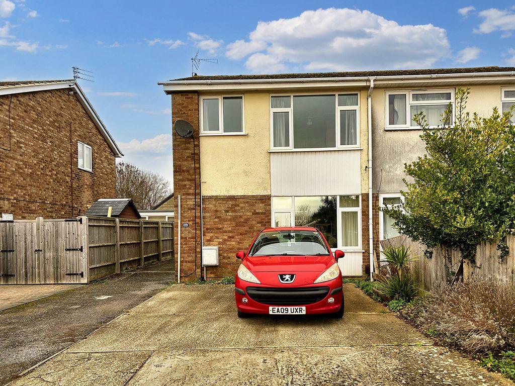 3 Bed Semi Detached House To Rent In Quarry Road Witney Oxfordshire